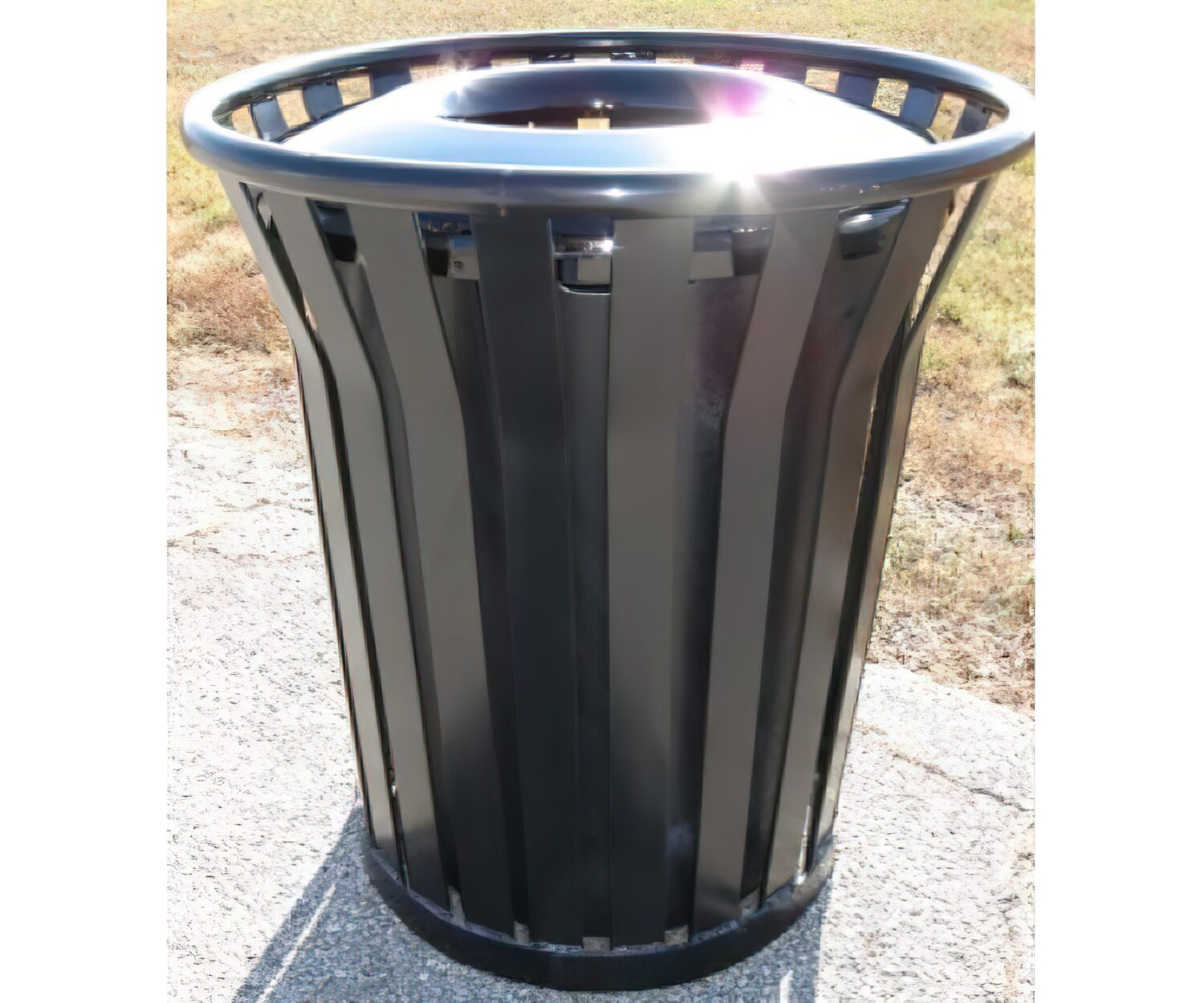 45 Gallon River Walk Trash Receptacle With Plastic Lid - Park Decor