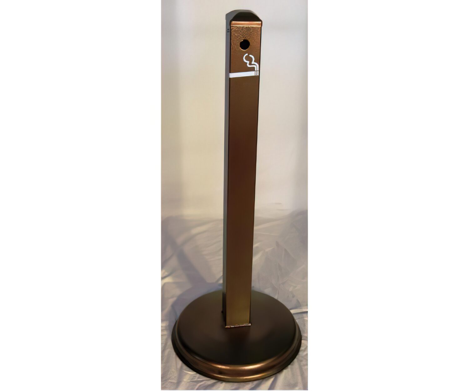 Metal Smokers Pole - Park Decor